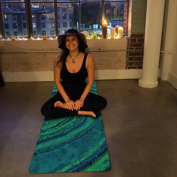 Earth Agate Geode by Remy Joy Yoga Mat – Big Raven Yoga
